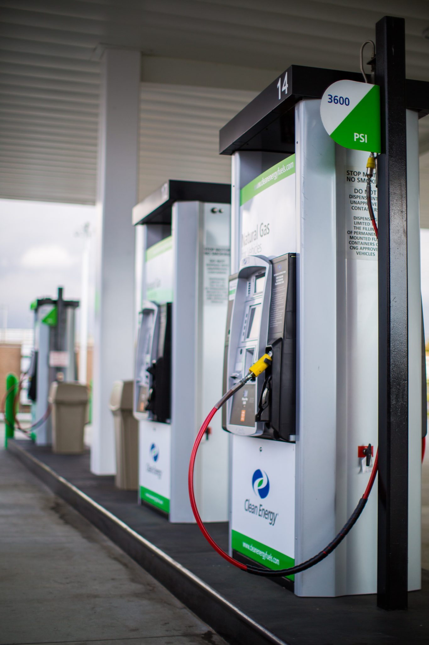 CanopiesAndDispensers_DispenserCNG_32 - Clean Energy Fuels